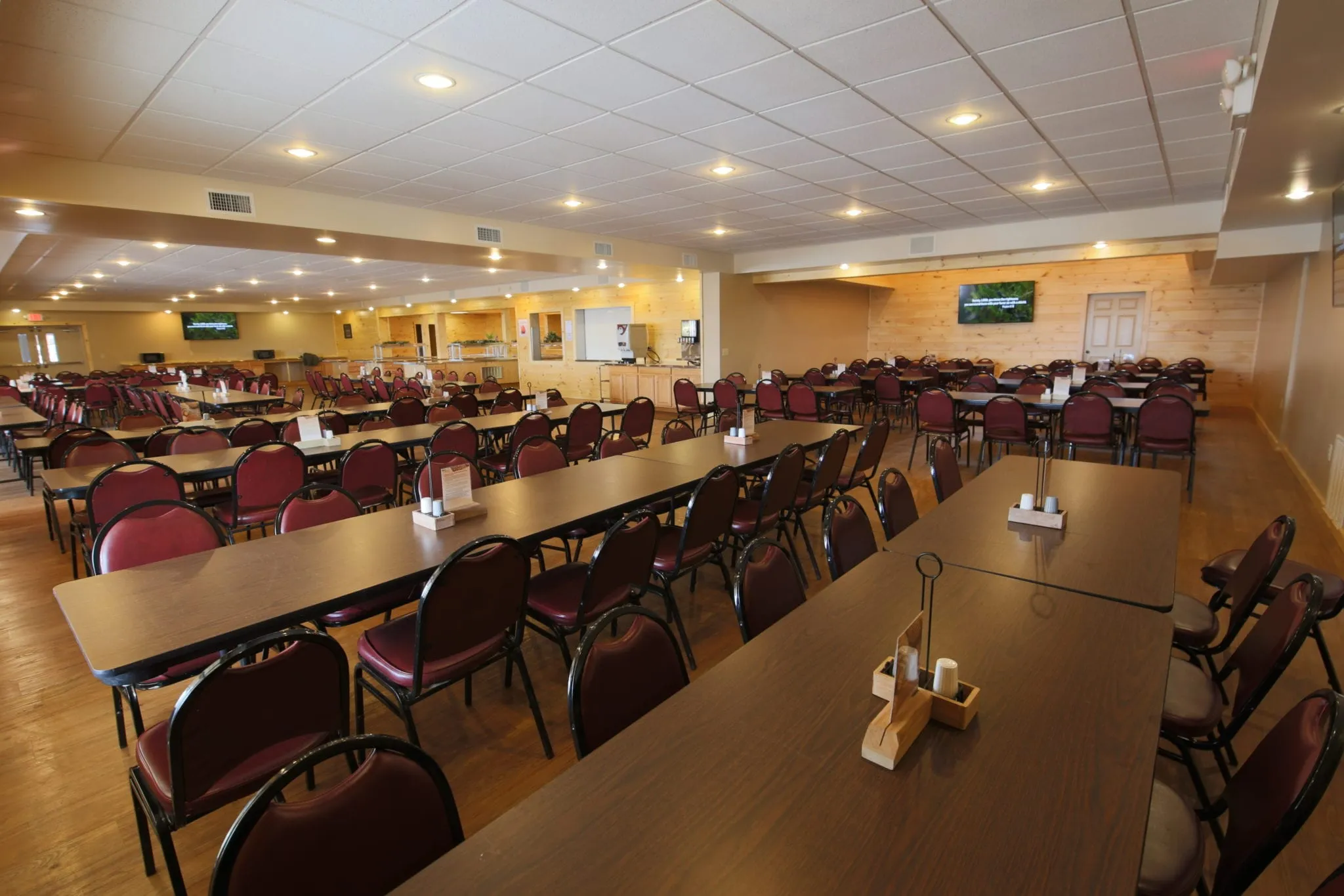 Retreat Meals & Dining at Refreshing Mountain Retreat Center in PA