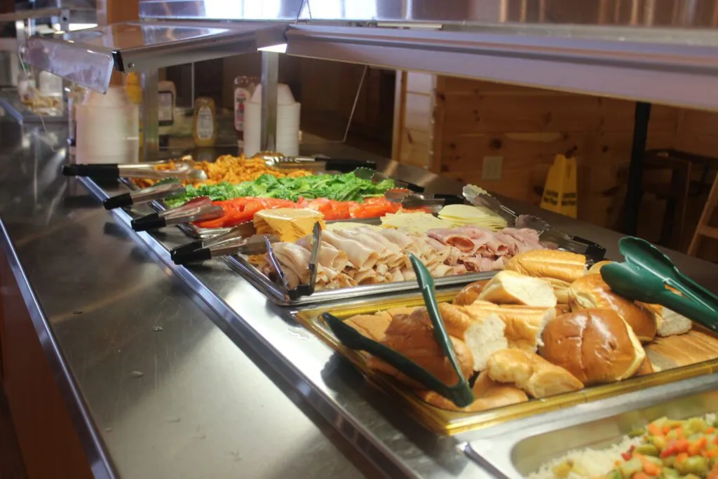 Retreat Meals & Dining at Refreshing Mountain Retreat Center in PA